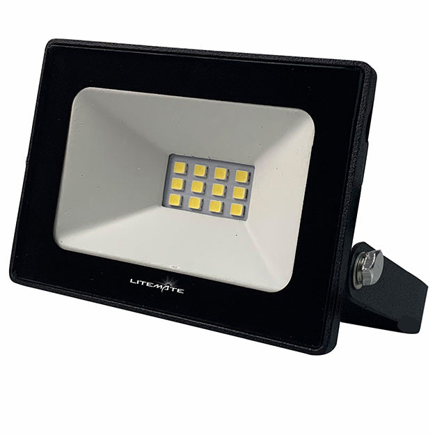 LiteMate Slimline 10 Watt Black LED Flood Light With Day/Night Sensor ...